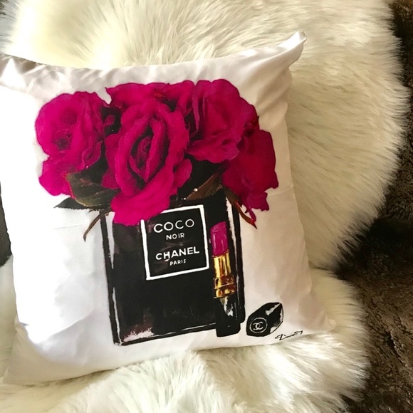 GLAM DECO | Accents | Glamour Pillow Pillow Case | Poshmark